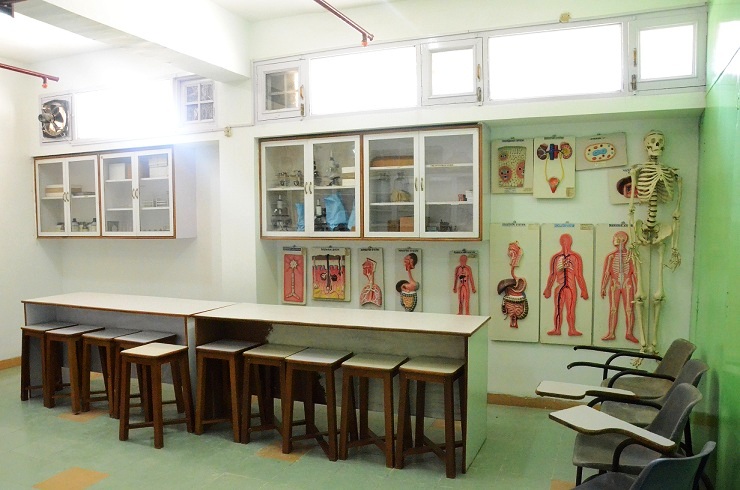 School Biology Lab